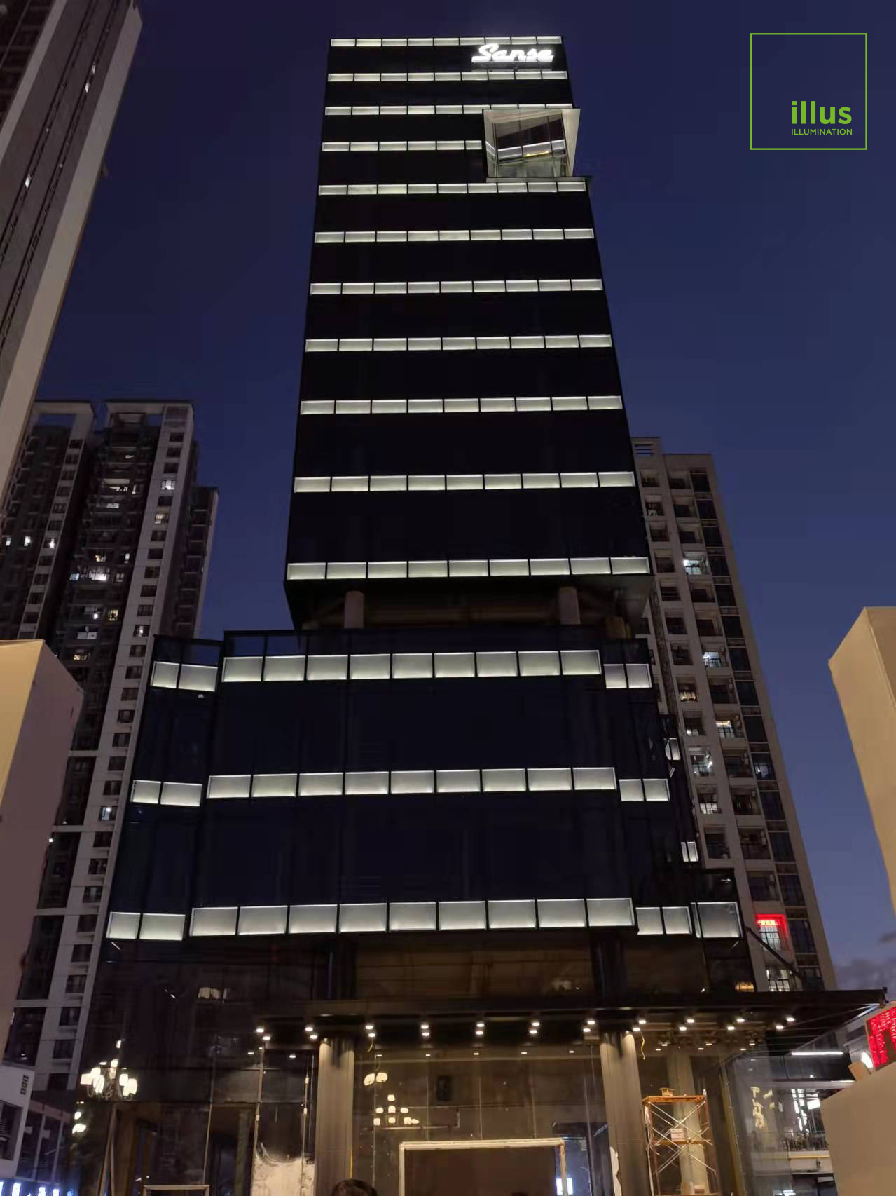 Building facade lighting solutions